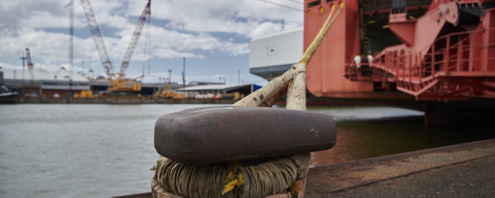 Heavy lift logistics and special transports | BLG LOGISTICS