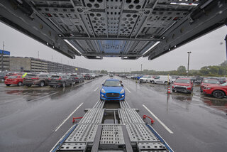 Vehicle transport | BLG LOGISTICS