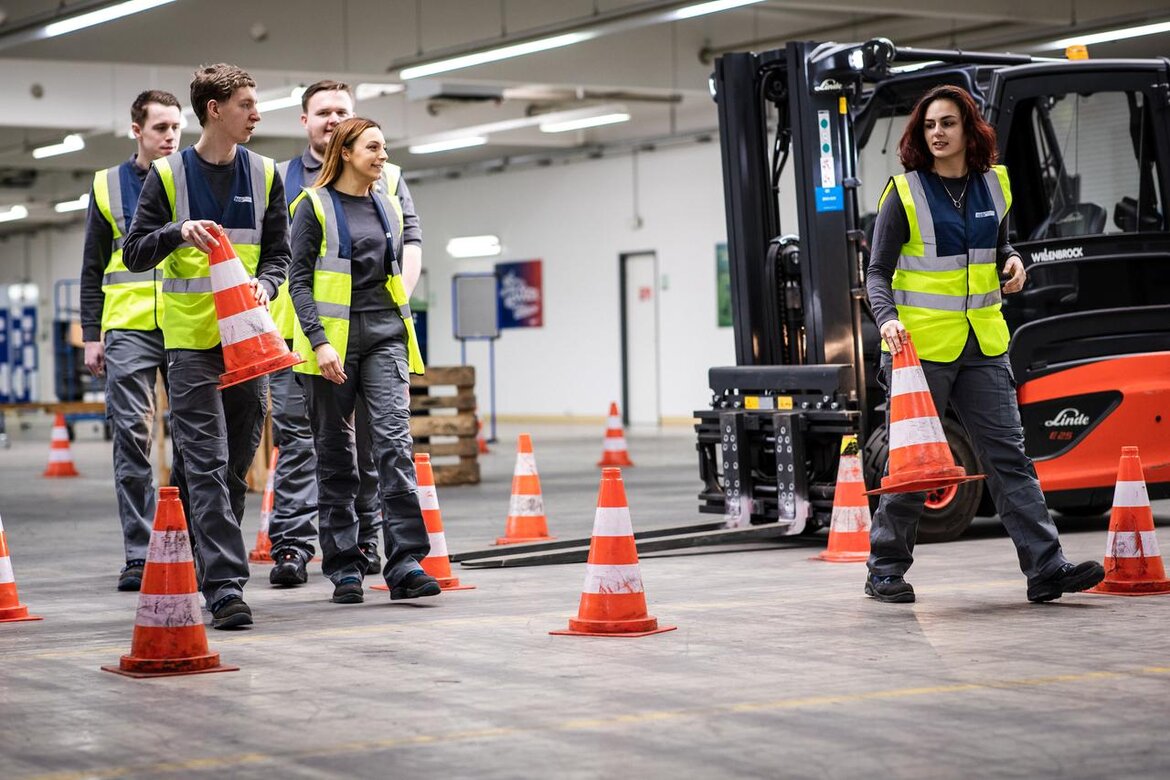 Career opportunities | BLG LOGISTICS