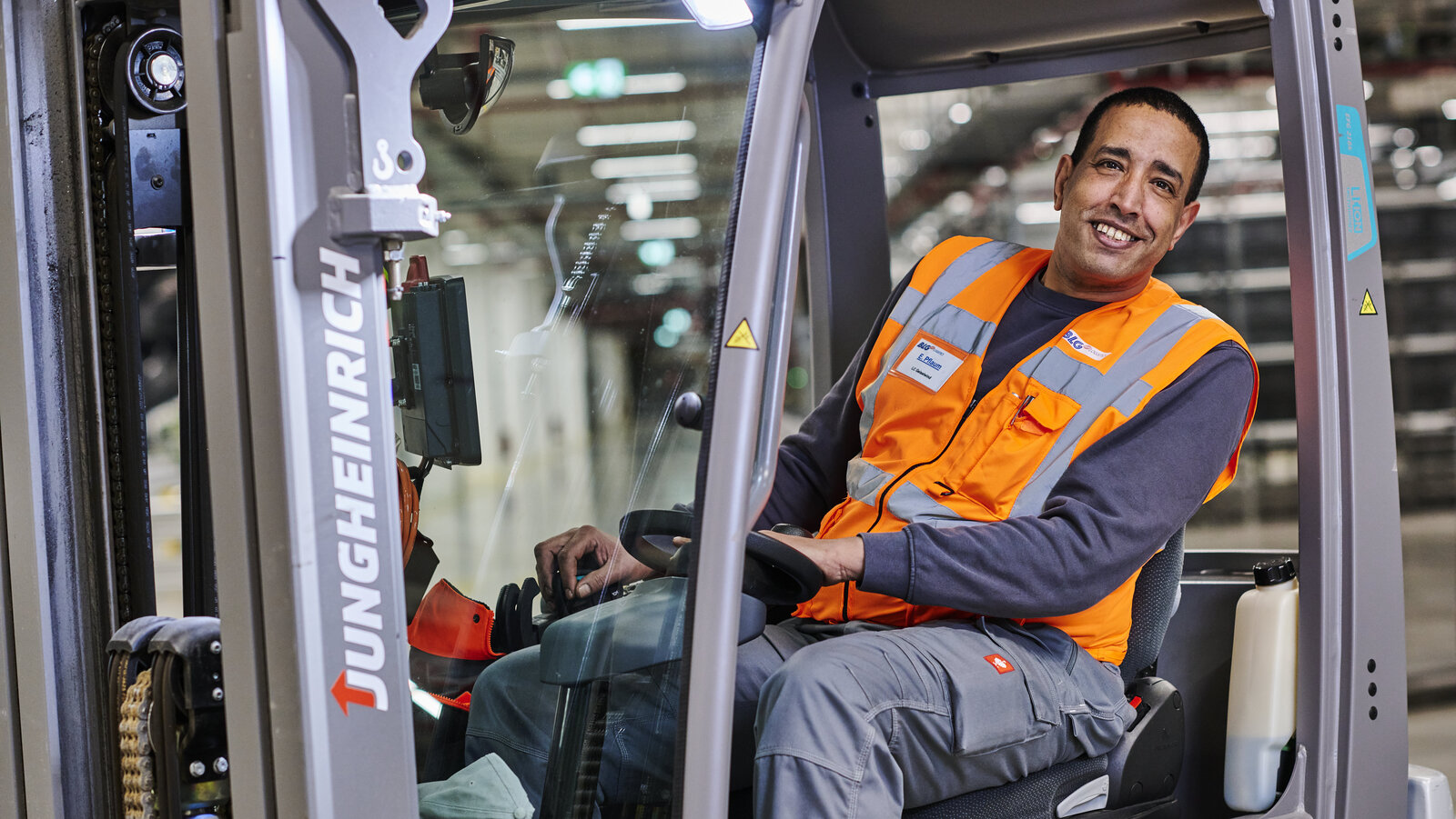 Karriere bei uns | BLG LOGISTICS