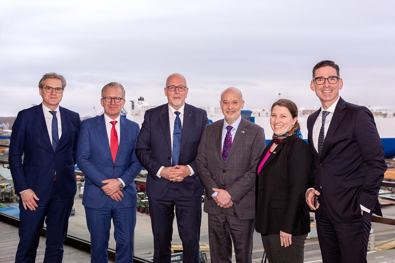 BLG und EUROGATE empfangen den Chargé d’Affaires der Vereinigten ...