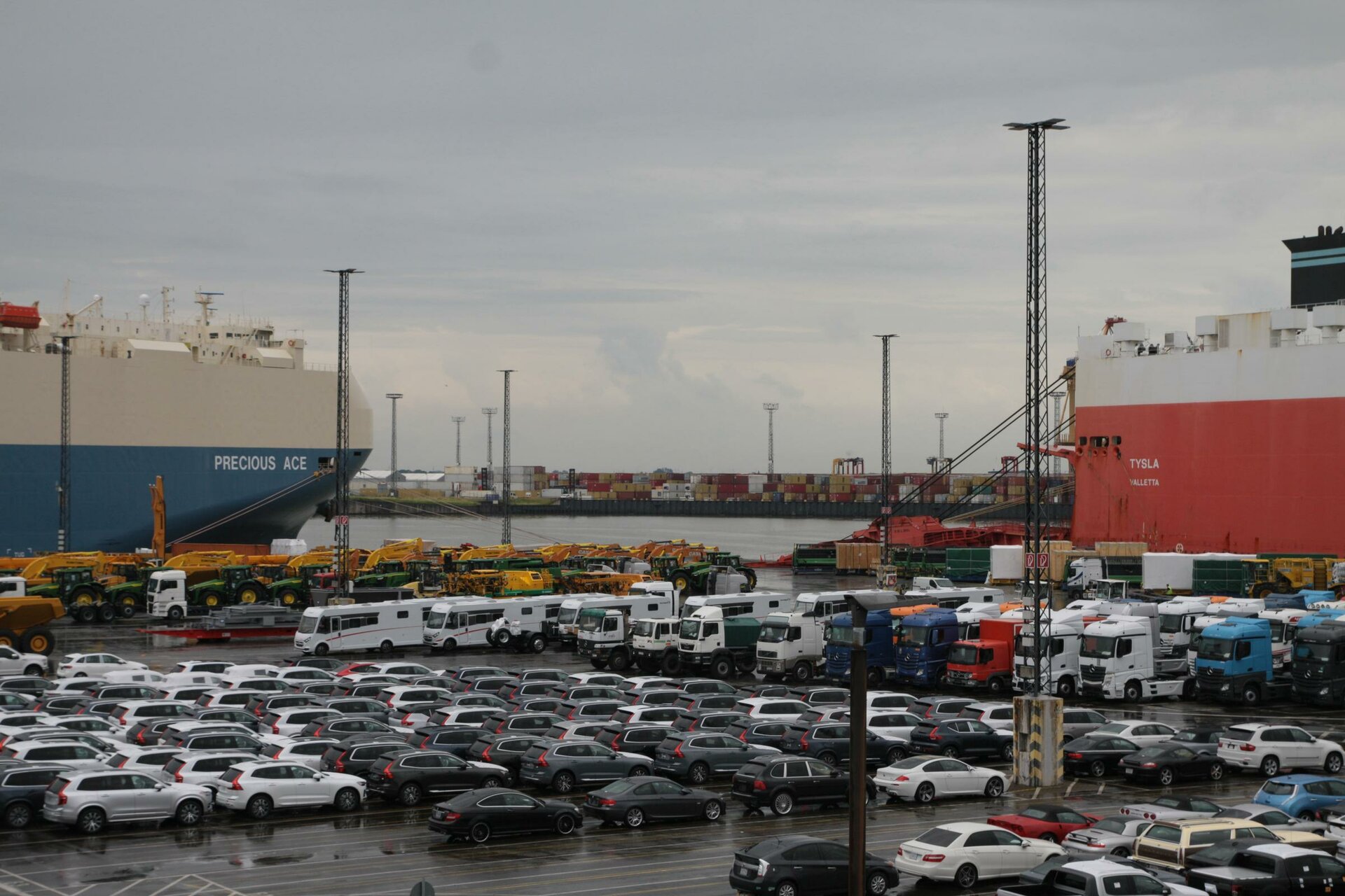 Automobile logistics | BLG LOGISTICS