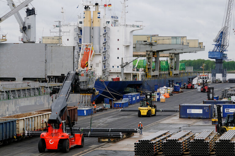 Break bulk terminal | BLG LOGISTICS