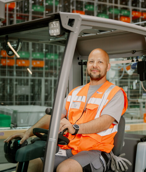 Our services at a glance | BLG LOGISTICS