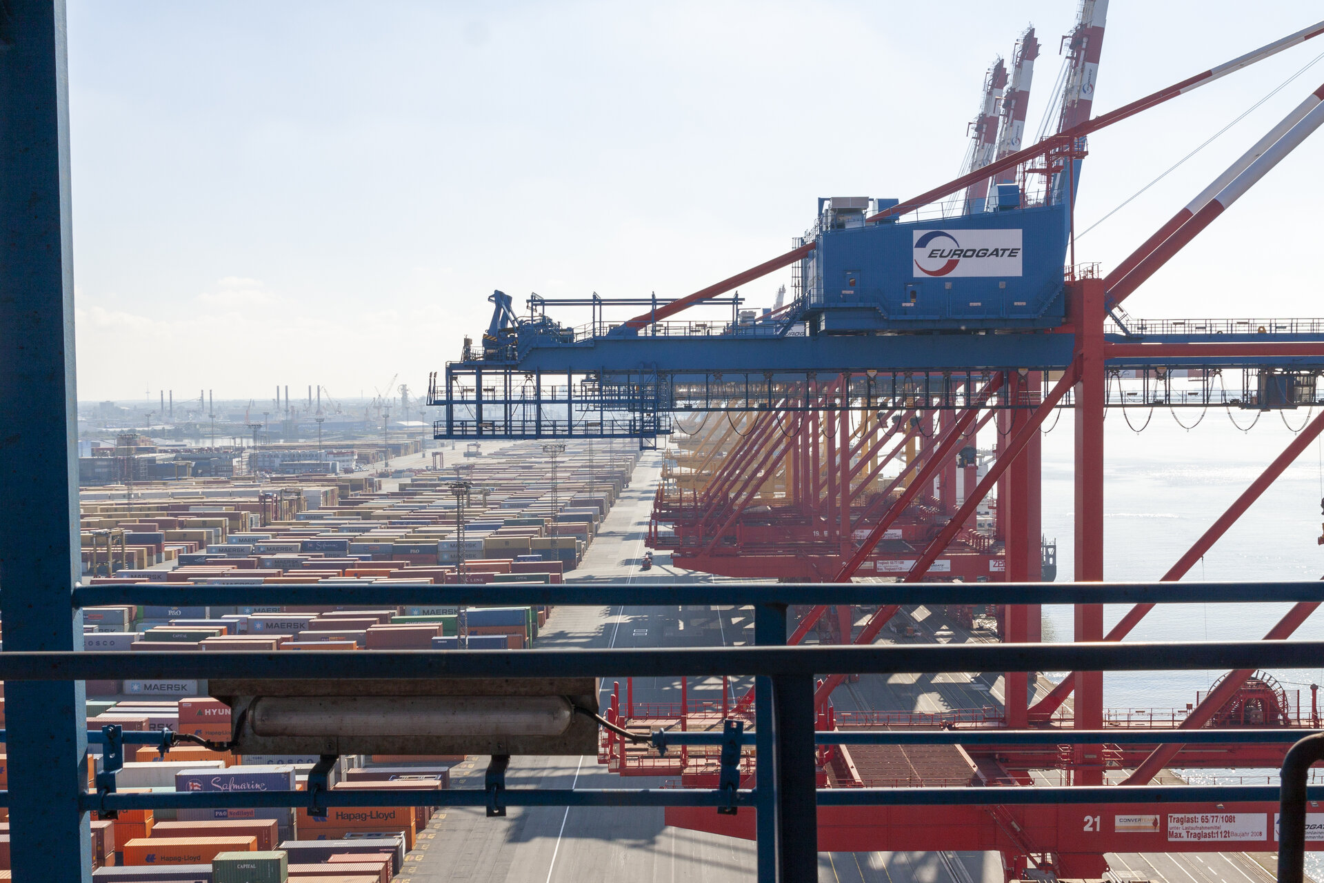 Our divisions | BLG LOGISTICS